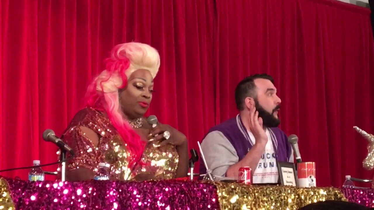 Hey Qween Drag Con 2017 - YouTube