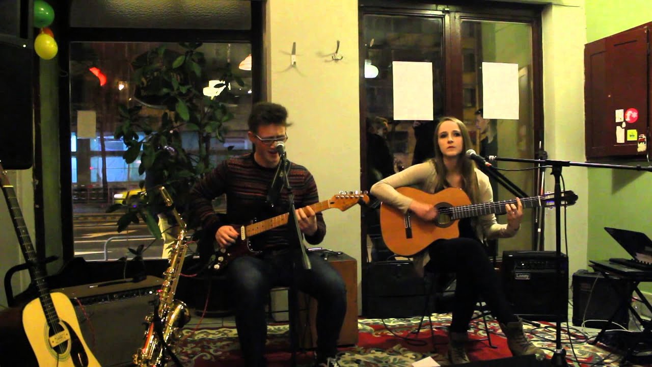 Várallyay Benedek és Várallyay Nóra - Rock and Roll Queen (cover) - YouTube