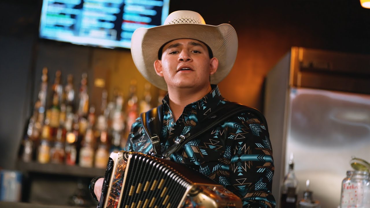 Grupo Los Amaro - Y Tu (Video Oficial) - YouTube