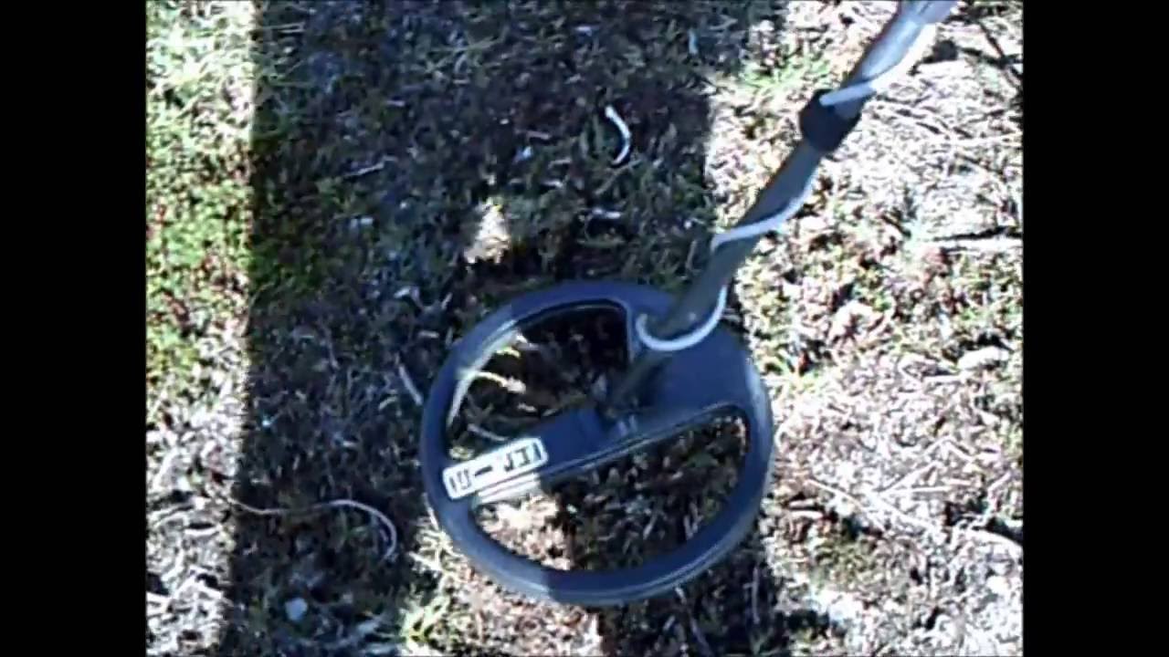 Metal Detecting a WW2 Battlefield - YouTube