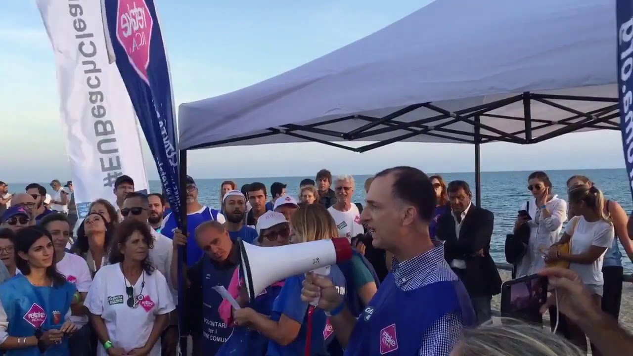 Il saluto del Deputy Chief Mission Thomas D. Smitham al # ...