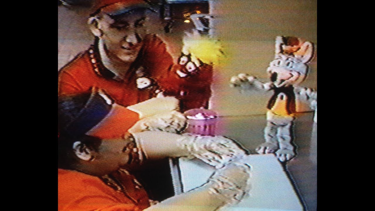 Chuck E. Cheese's - Danvers MA CEC 'Food Prep' Training Video ( Part ...