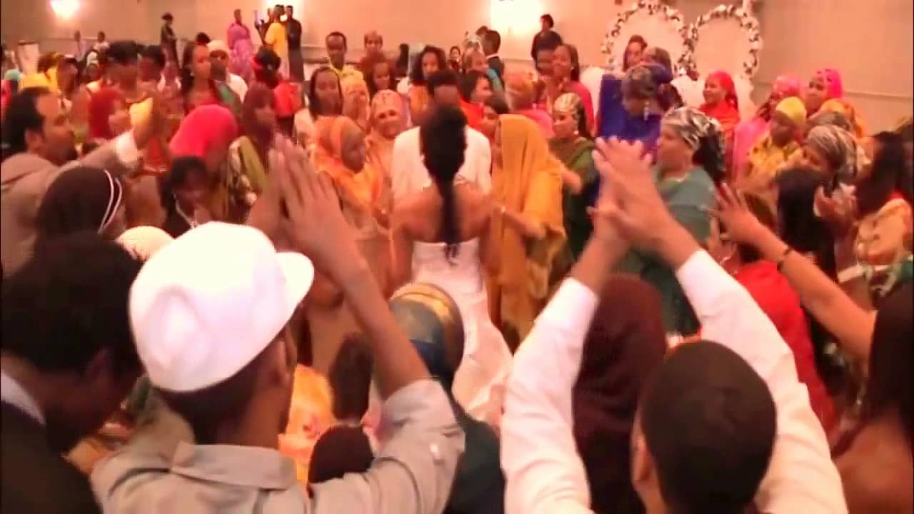 Hees cusub aroos shirib AWALE ADAN 2014 - YouTube