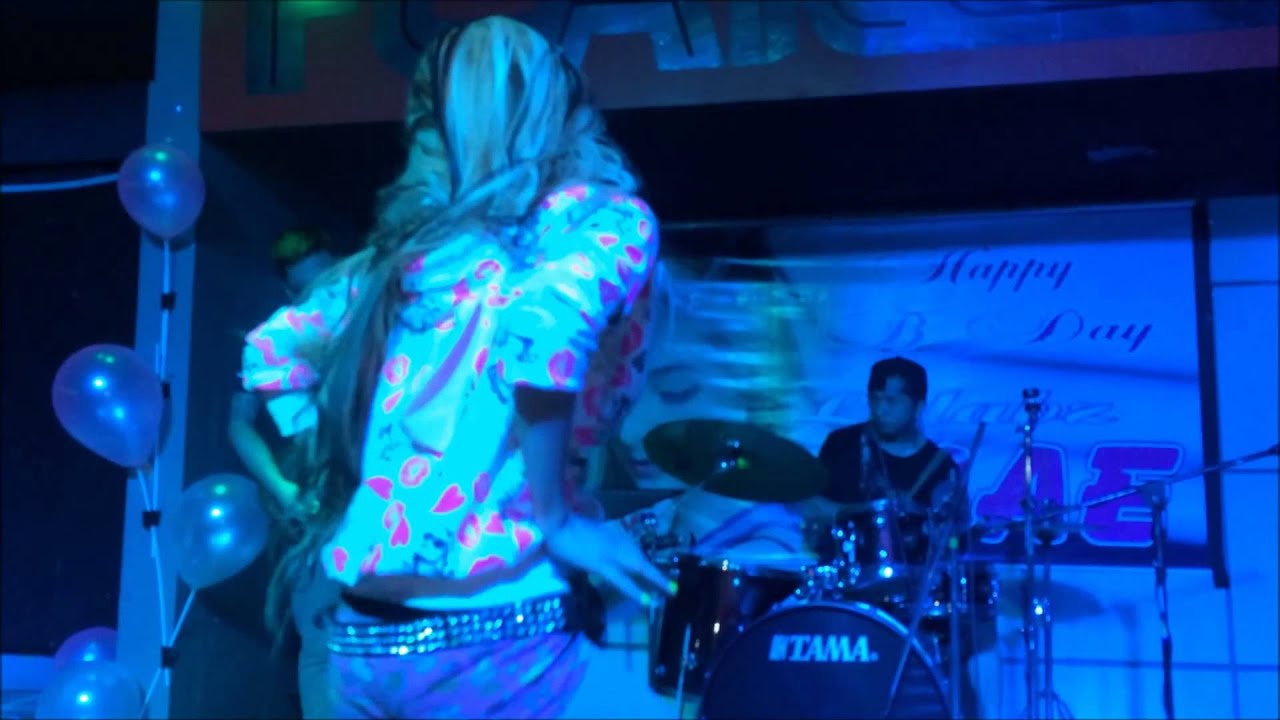 Mocha Girl Franz, Mae and Trainee Khim New Dance Introduction 2015 ...