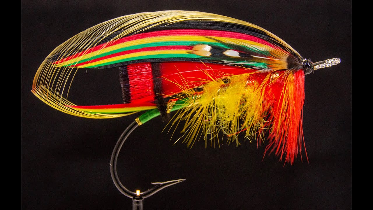 Tying one of my freestyle salmon fly patterns Rasta - YouTube