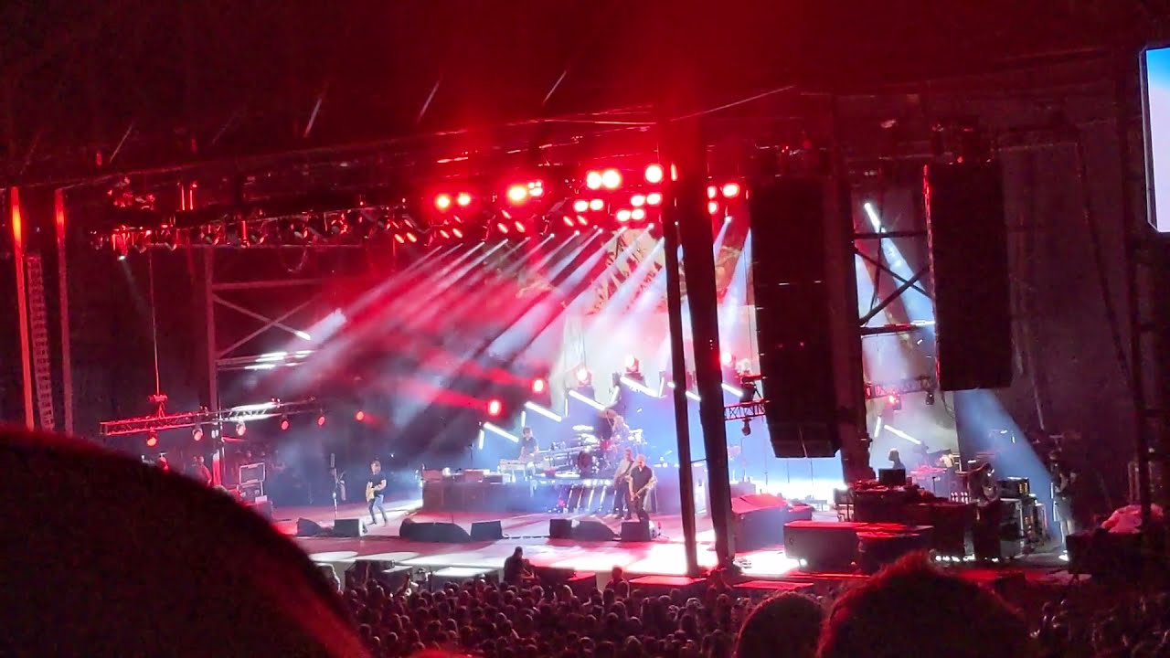 Foo Fighters Thursday August 5th, 2021 Azura Amphitheater Bonner ...
