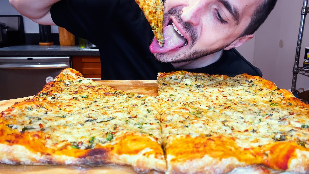 ASMR | LARGE CHEESE PIZZA | EATING SOUNDS | MUKBANG - YouTube
