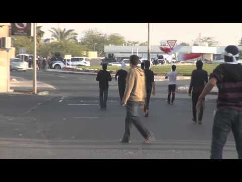 الدراز: الزحف نحو ميدان الشهداء وقمع عنيف - 14 فبراير 2012م