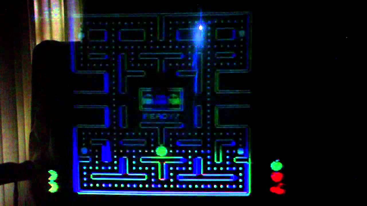 Pac-Man Emulator working on a ZX Spectrum 128k +2A - YouTube
