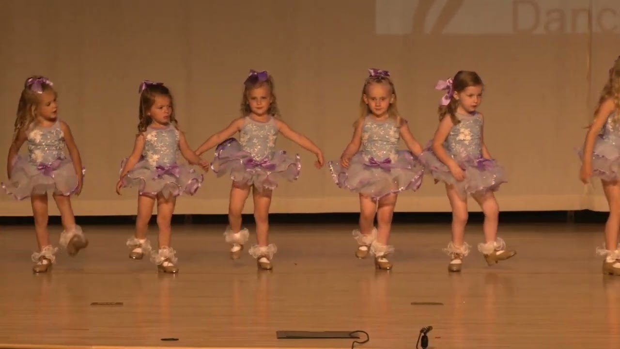 Harper's dance video - YouTube