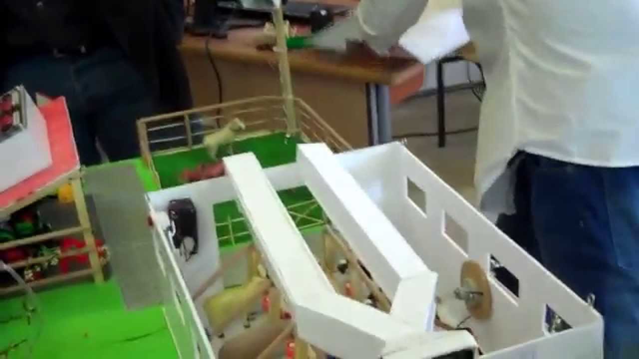 Shkolla Avni Rrustemi, Mramuer - YouTube