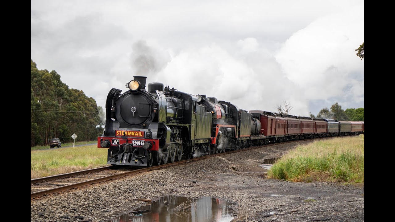 A2 986 and R761 on 8297 Steamrail's Warrnambool West Coaster- 29/10/22 ...