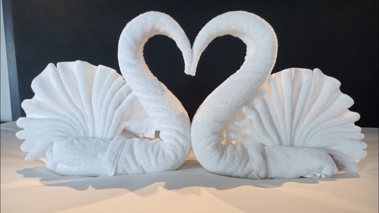 how to make towel folding swan||simple towel design||bed decoration ...