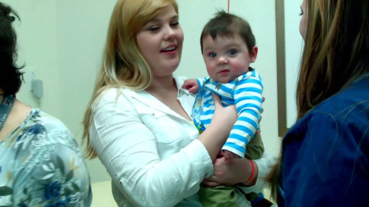1-year-old on oxygen from birth learns he's now O2 free! - YouTube