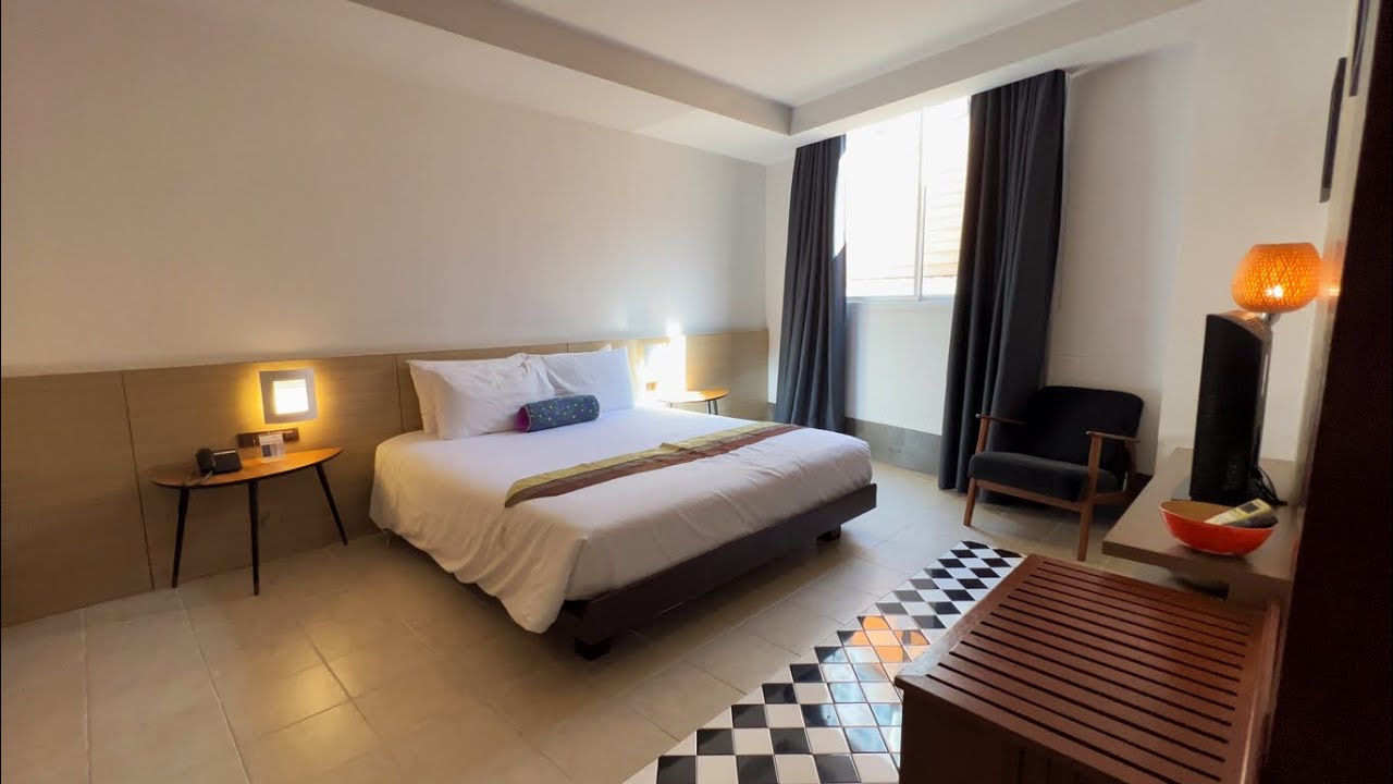 Baboona Beachfront Living Hotel - Pattaya Beach Thailand - YouTube