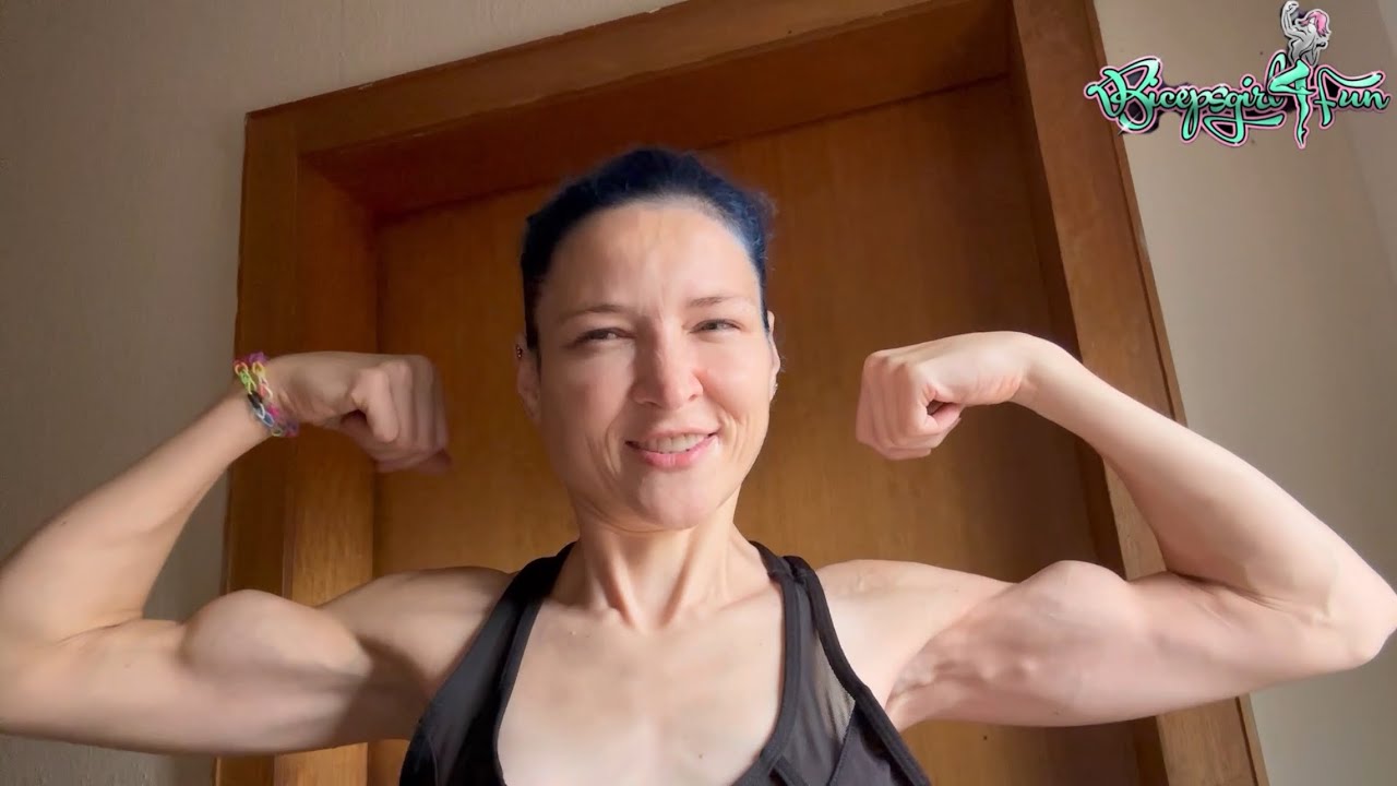 Long & Intense Double Bicep Flex - YouTube