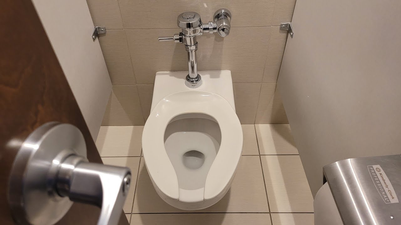 [BT] Woodfield Corp Center Mens Restroom with Circa 1980 American ...