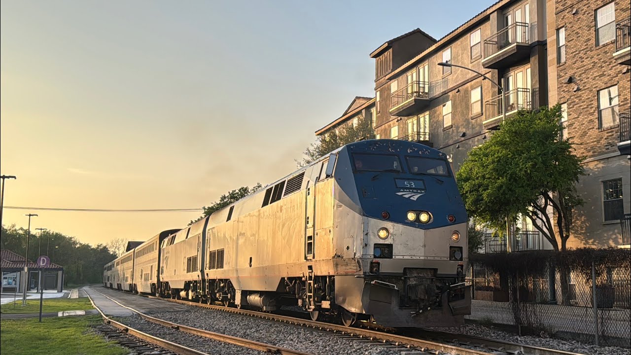 Amtrak Texas Eagle 21 in Austin Tx! - YouTube