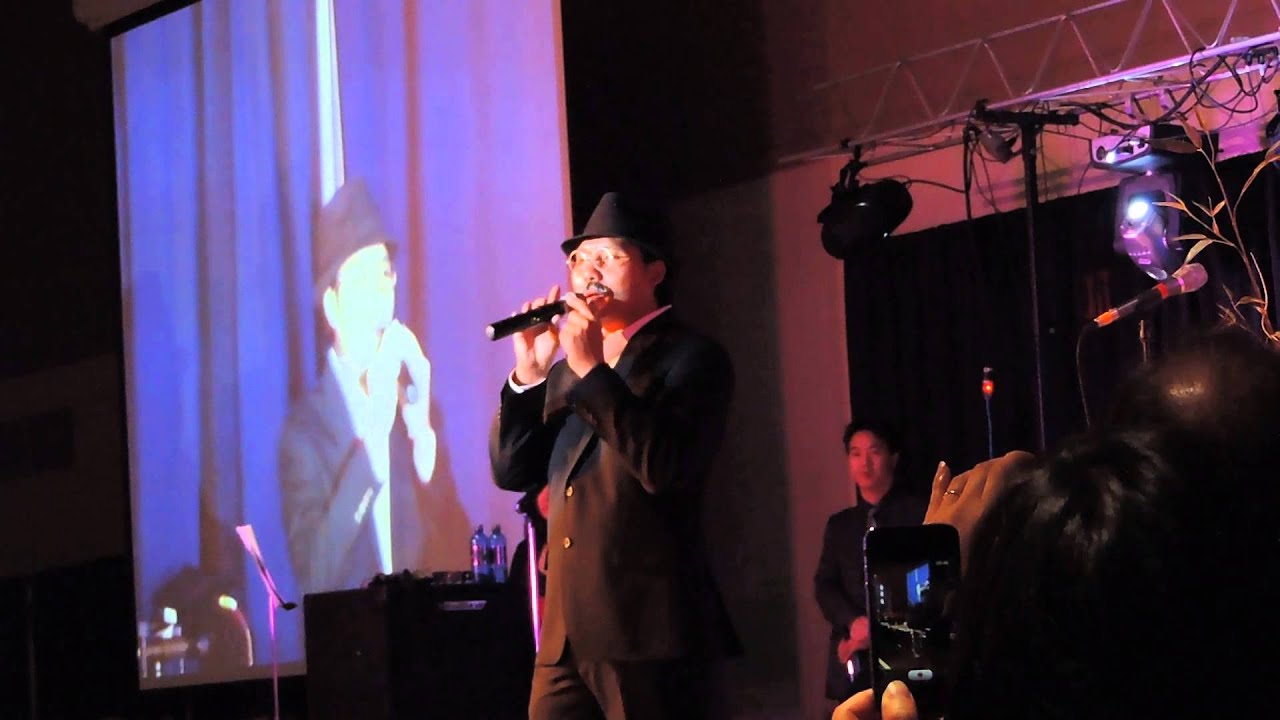 Xab Thoj & Txiab Yaj Concert in Oshkosh (video clip 1) - YouTube