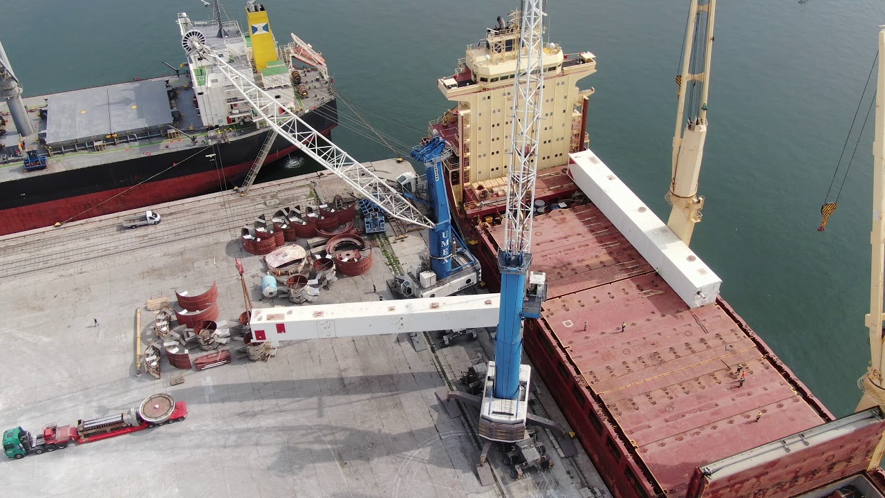 Tandem operation, 40 meters long unit, 70 tons weight - YouTube