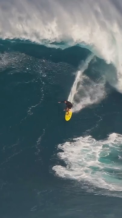 Albee Layer at Pe’ahi, Maui aka Jaws on the historic 12/22/2024 Eddie Swell #peahi #jaws # ...