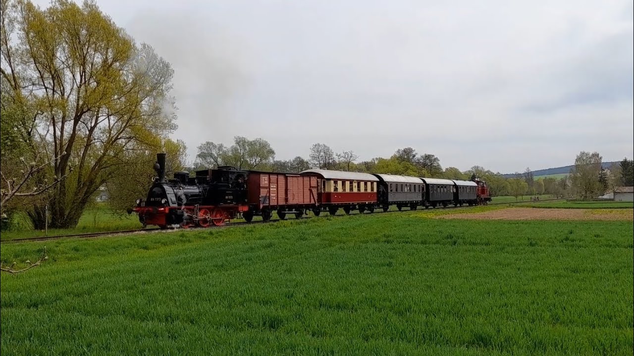 BR 89 mit Sonderzug bei Ostheim - YouTube