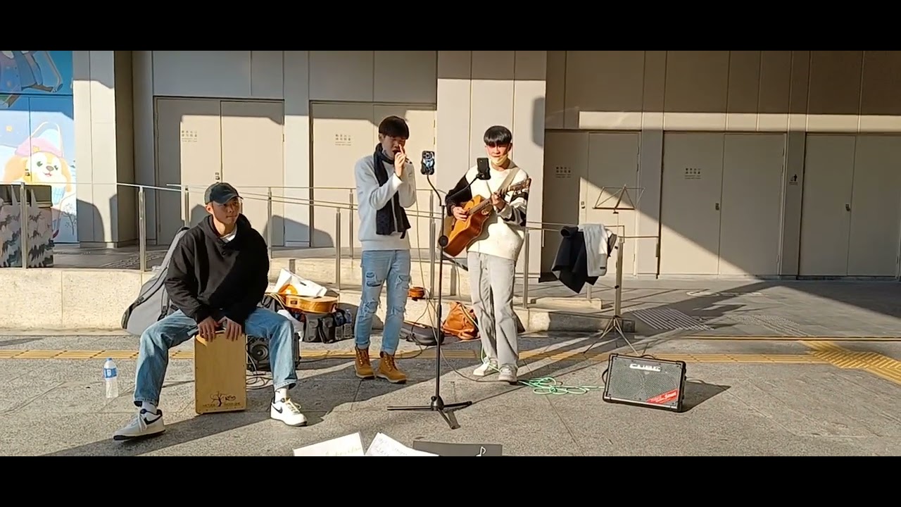 26-12-2022 旺角東 Samuel_cheuk_lam mavis_sit...... Busking 🎶 🎤 🎸 🔊 - YouTube