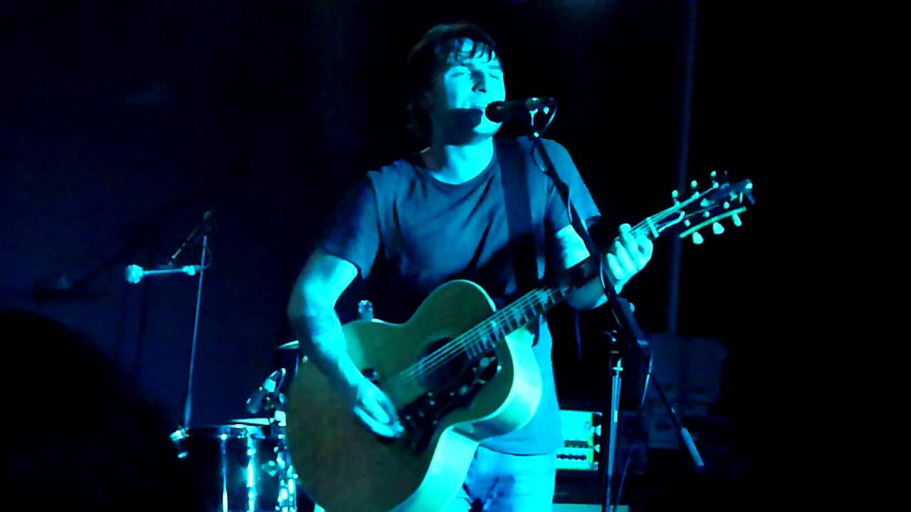 Liam Cromby/We Are The Ocean - Chin Up, Son LIVE - YouTube