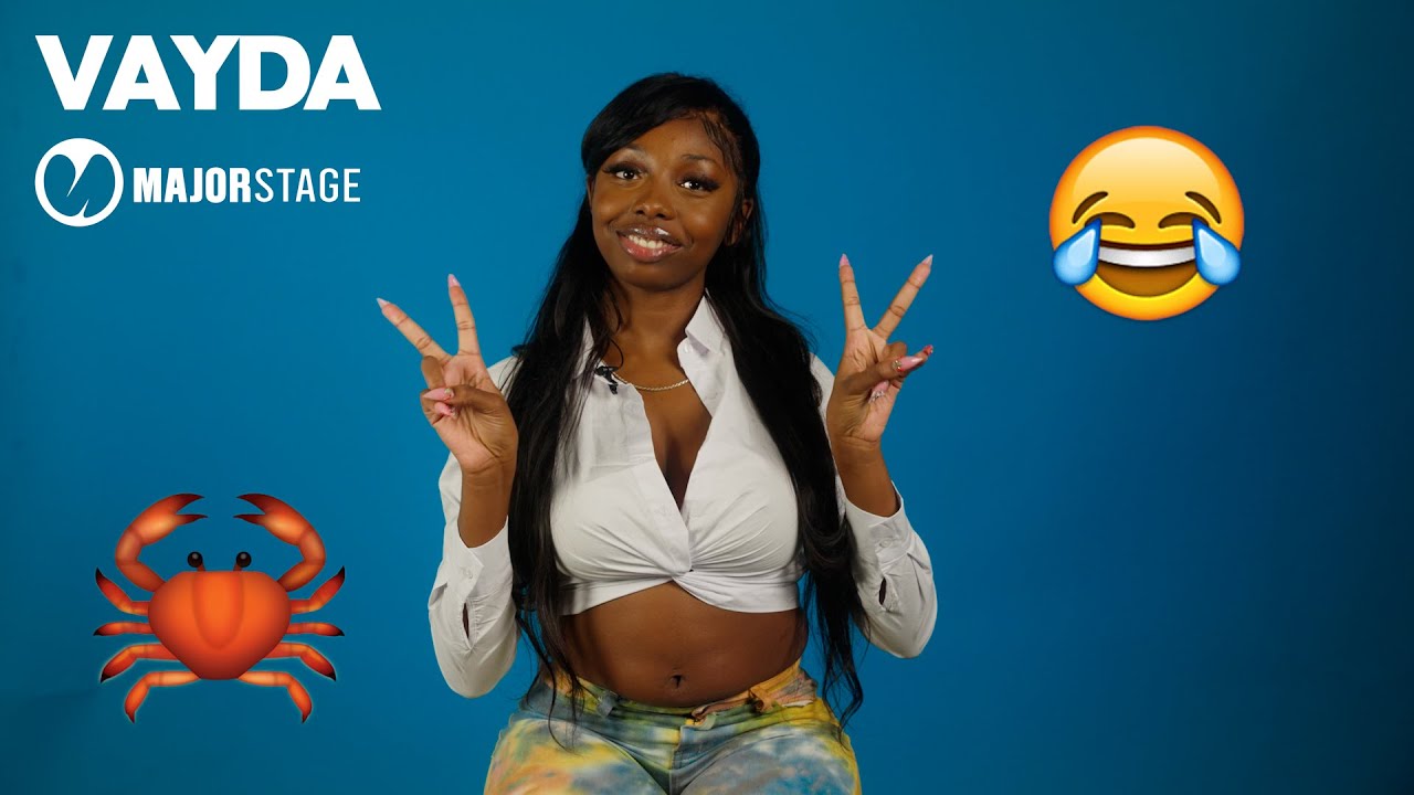 Vayda shows us how she answers the phone | MajorStage Interview - YouTube