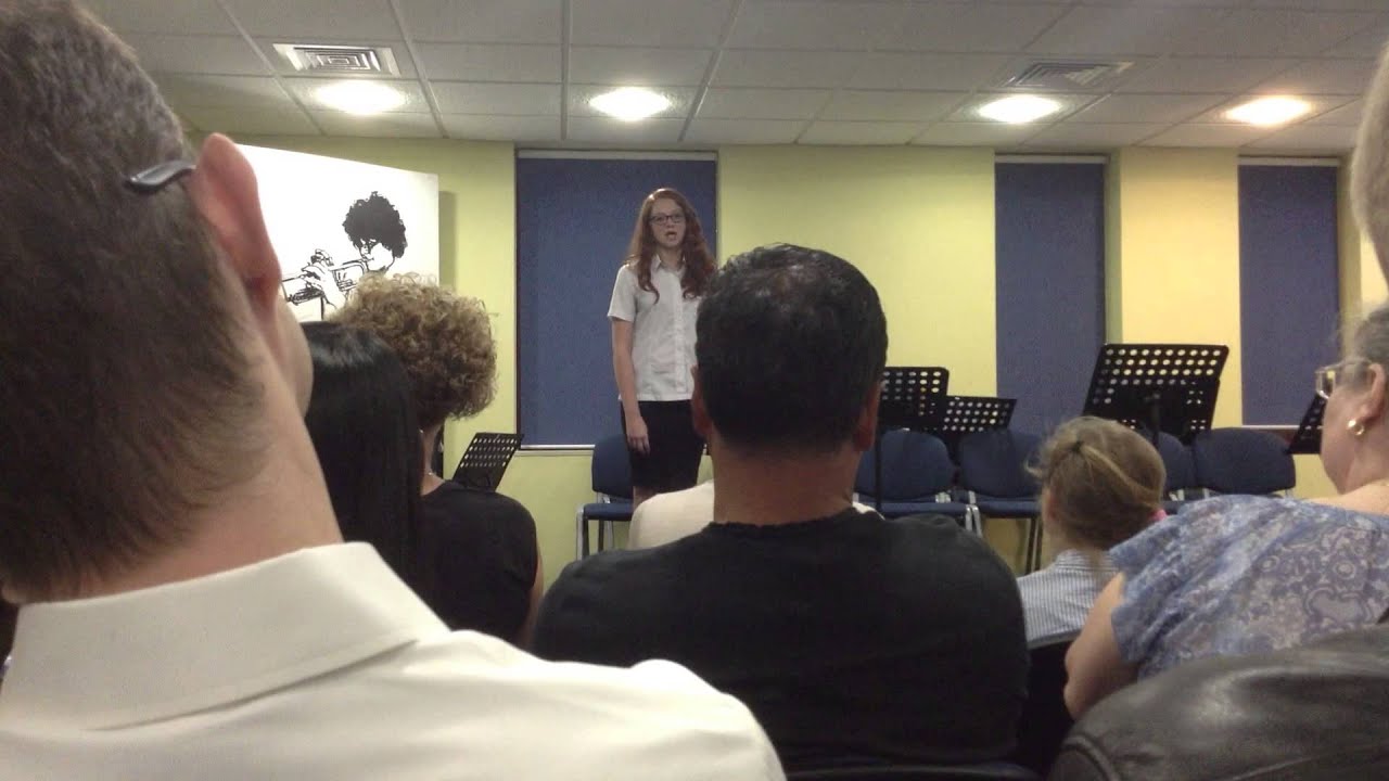 Evie - sings at DESC in Dubai - YouTube