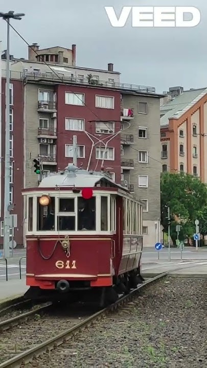 BKVT S típusú favázas nosztalgia villamos (611) az N2-es vonalon. - YouTube