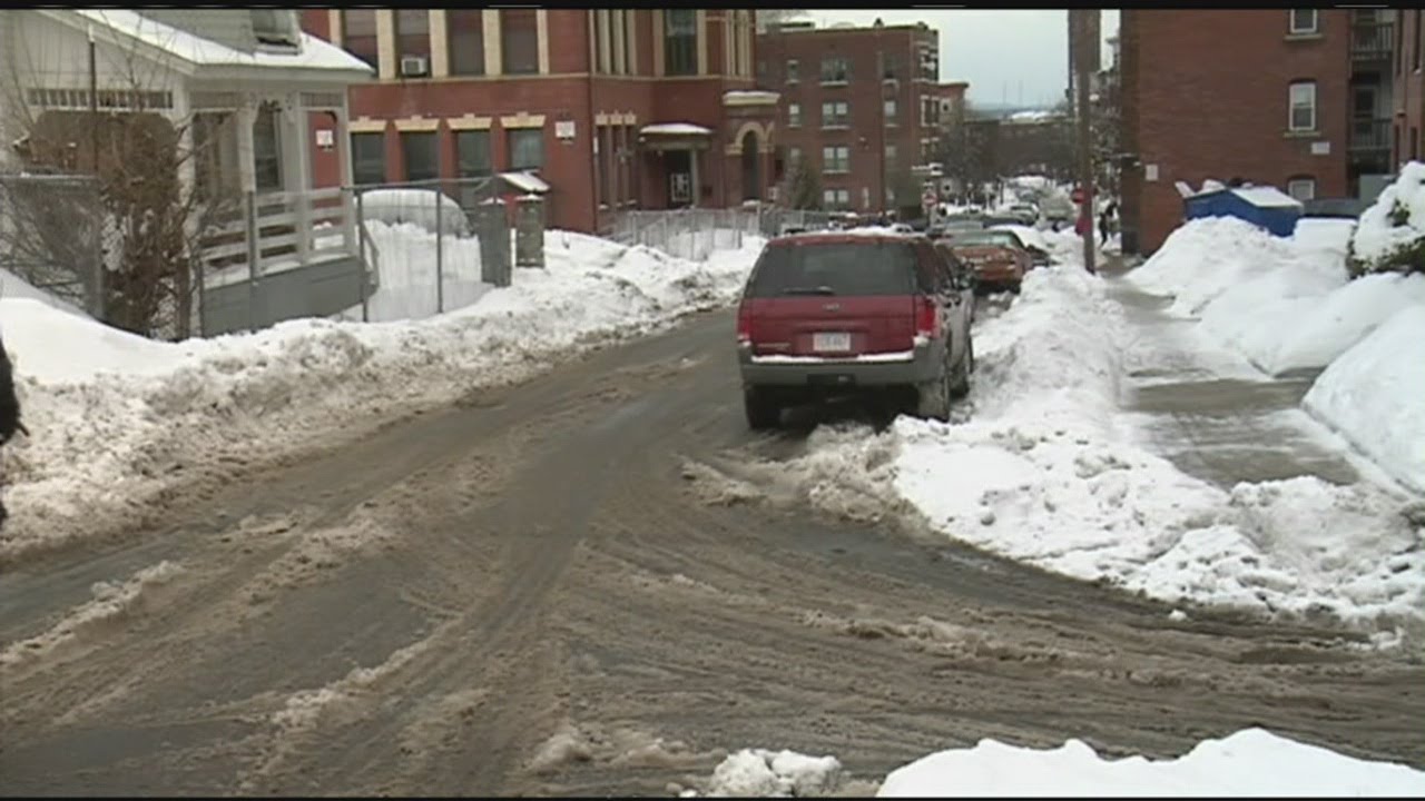 Snow still an issue in Springfield, day’s after storm - YouTube