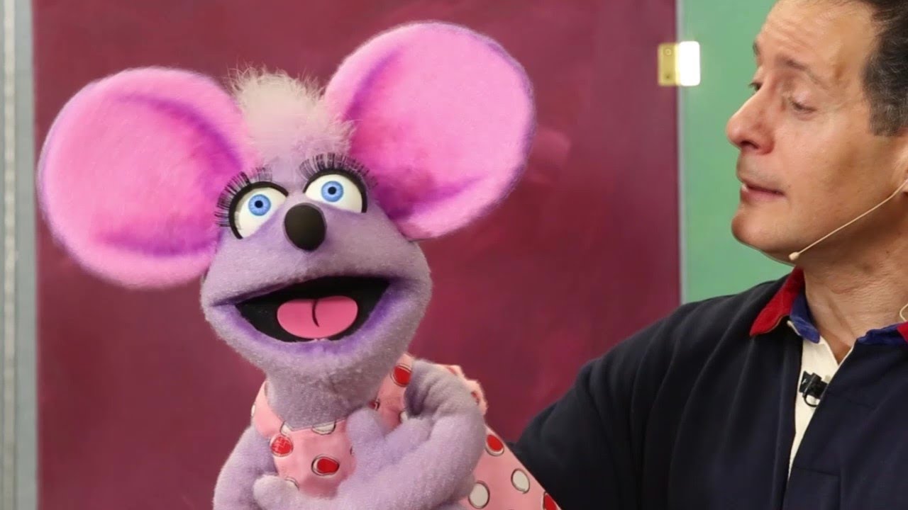 Missy Mouse Learns About Zacchaus the Tax Collector - YouTube