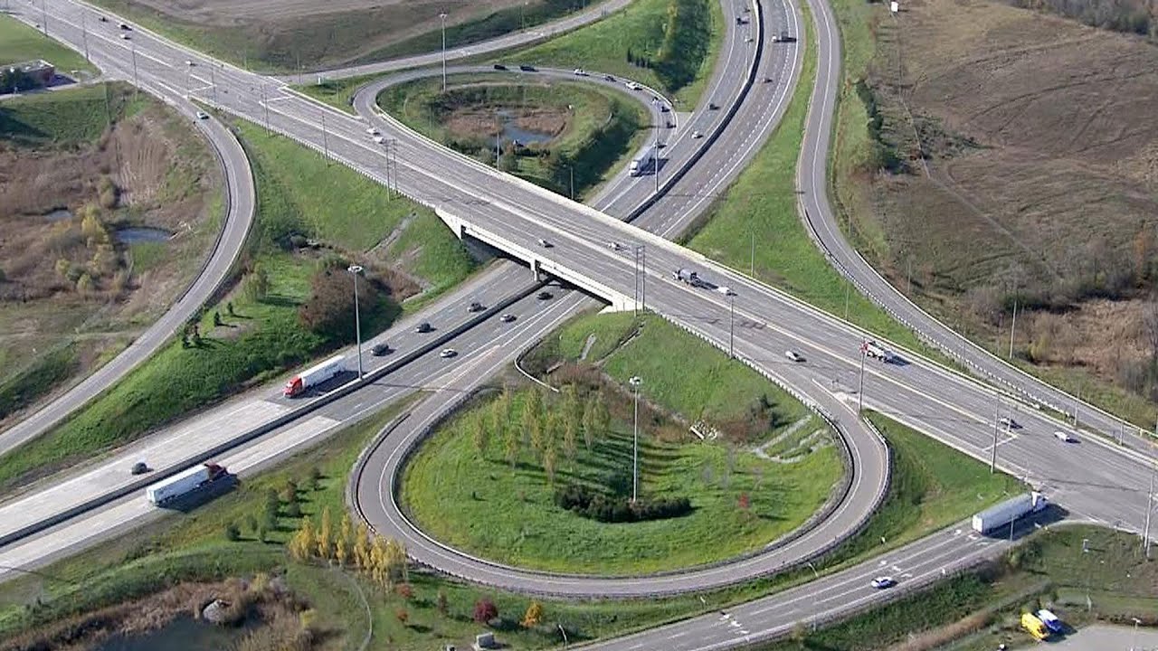 Here's what Ontario's new Highway 413 will look like - YouTube