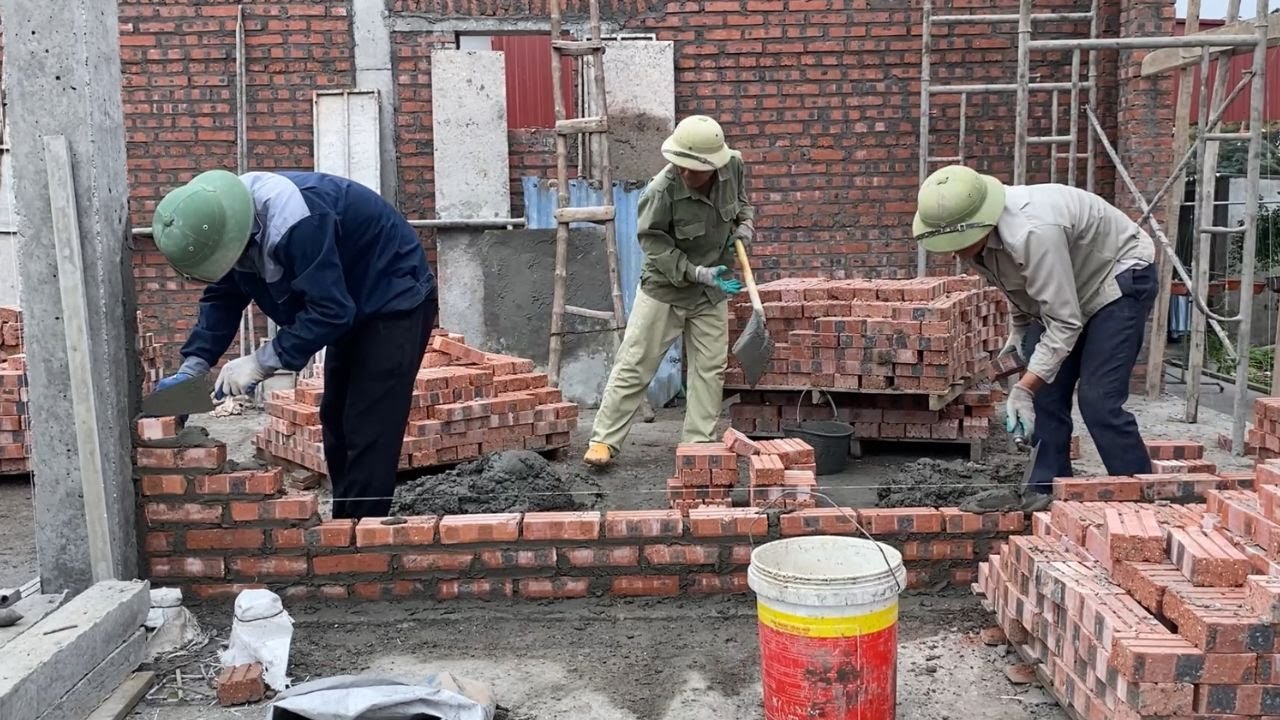 The 28-year-old man's journey to build his own house: Building a 300m² ...