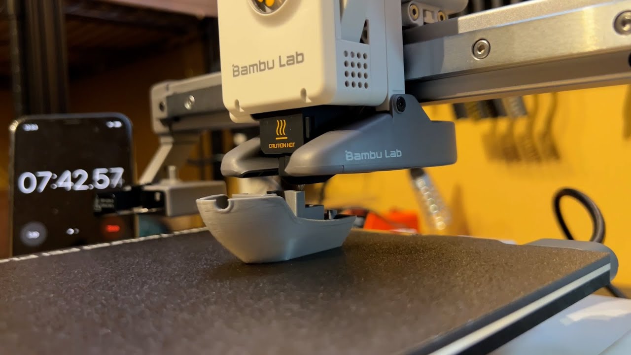 Bambu Lab A1 Mini - Speed Boat Benchy (Ludicrous Mode - 12:57) - YouTube