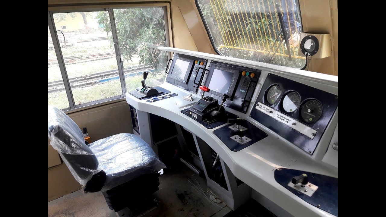 More Of The Locomotive Controls!! Inside Brand New WDG-4D - YouTube