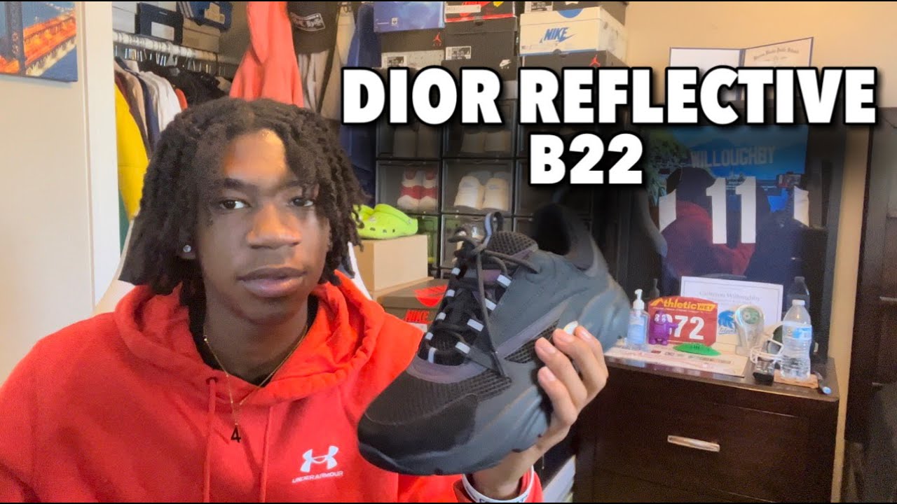 Dior Reflective B22 Homme - (REVIEW) - YouTube