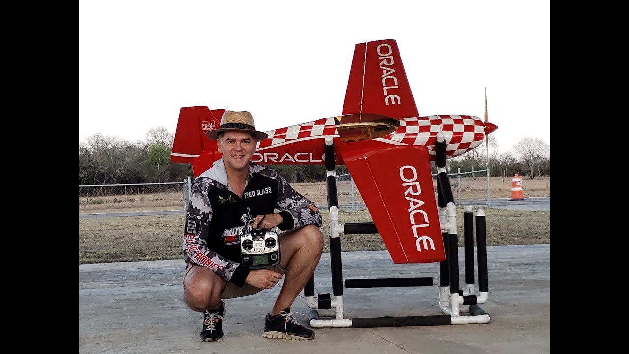 AEROWORKS EXTRA 300 ARF - DLE 30 CC - YouTube