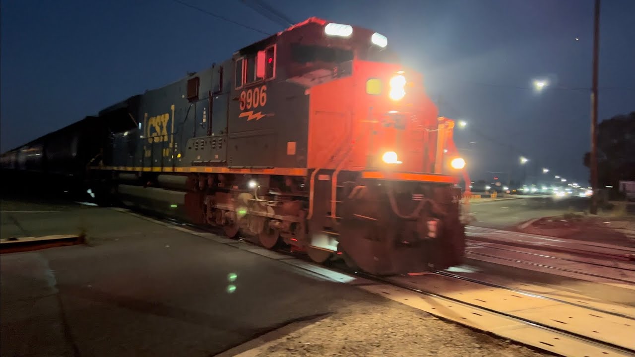 CSX ST70AH 8906 leads a Westbound Grain Train Solo at Pasco WA. 10-15 ...