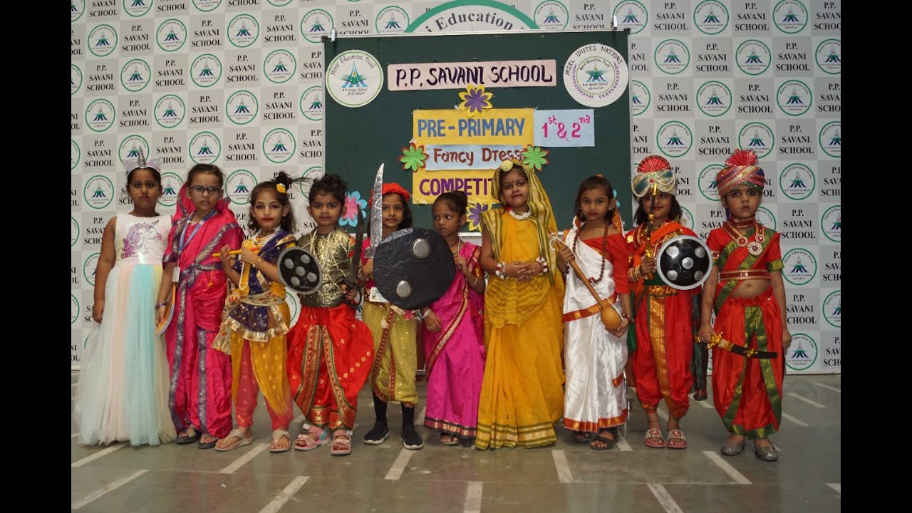 Fancy Dress Comp#1 - YouTube