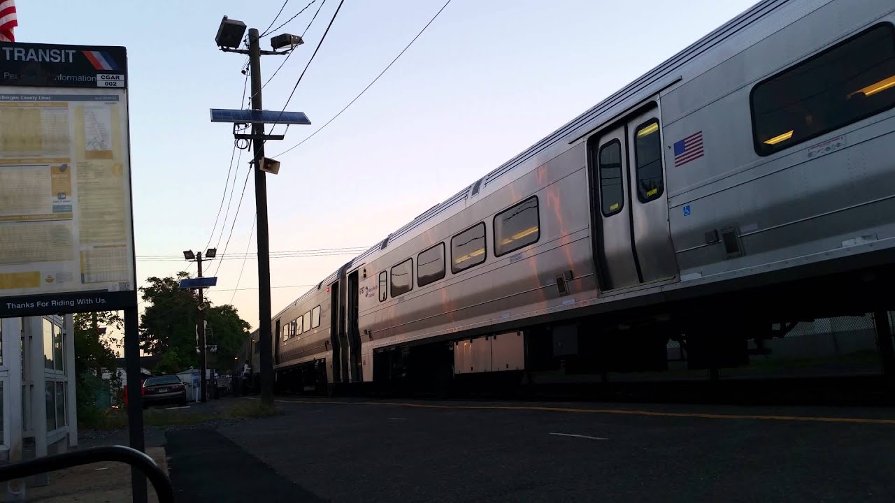 New Jersey Transit: Garfield Station Hoboken Bound - YouTube