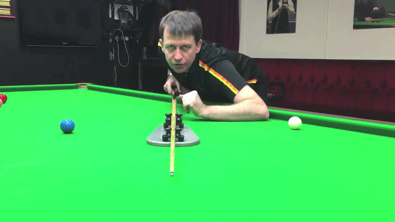 Cue Action Trainer | Video 3.3/31 | Eye Alignment When Cueing Straight ...