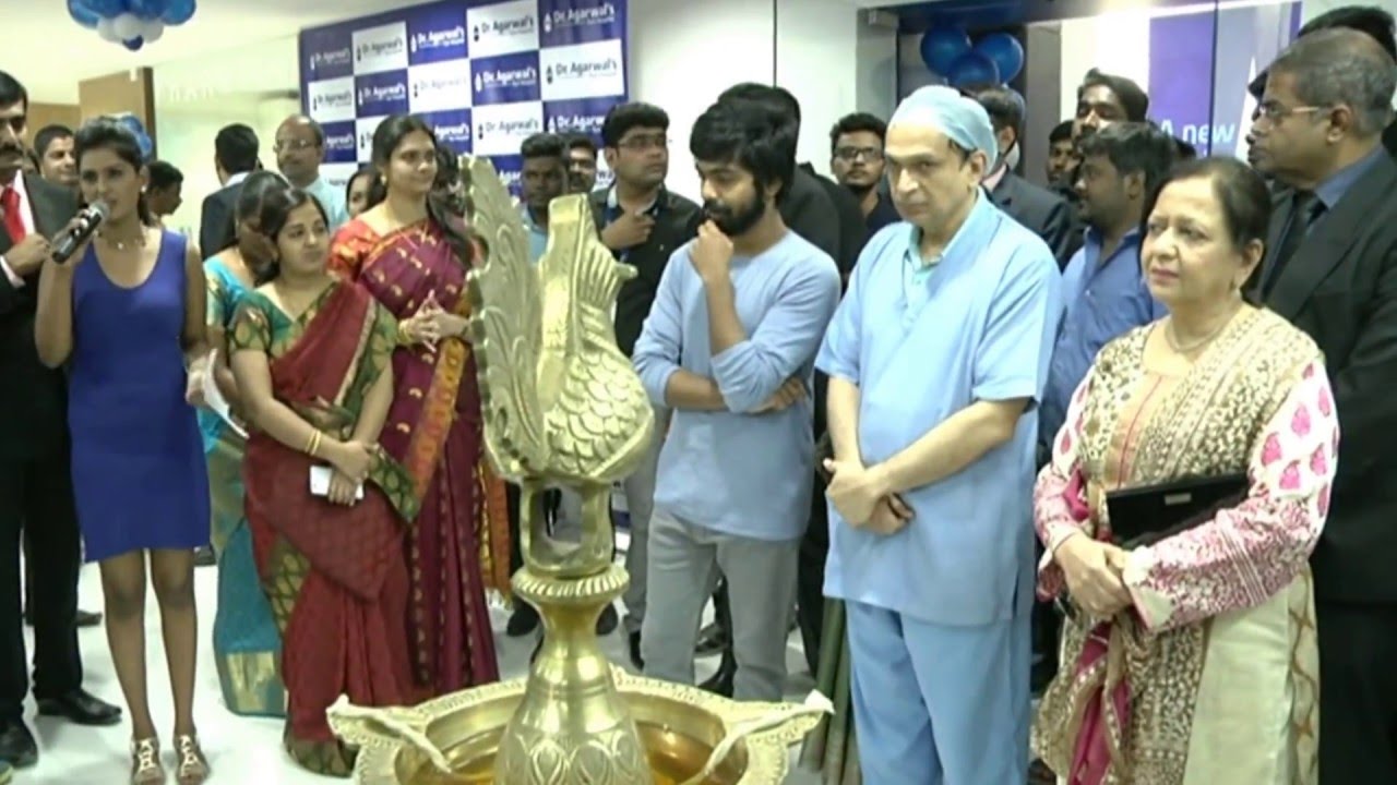 MC Nisha Hosting the Launch of Dr Agarwal's Hospital with Actor Jeevi ...