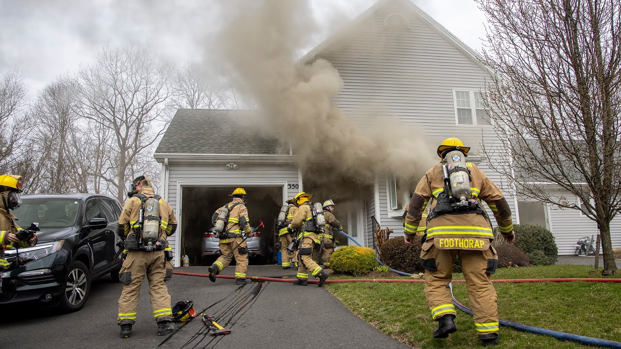 Green Rock 2nd Alarm Fire (Shelton, CT) 4/4/21 - YouTube