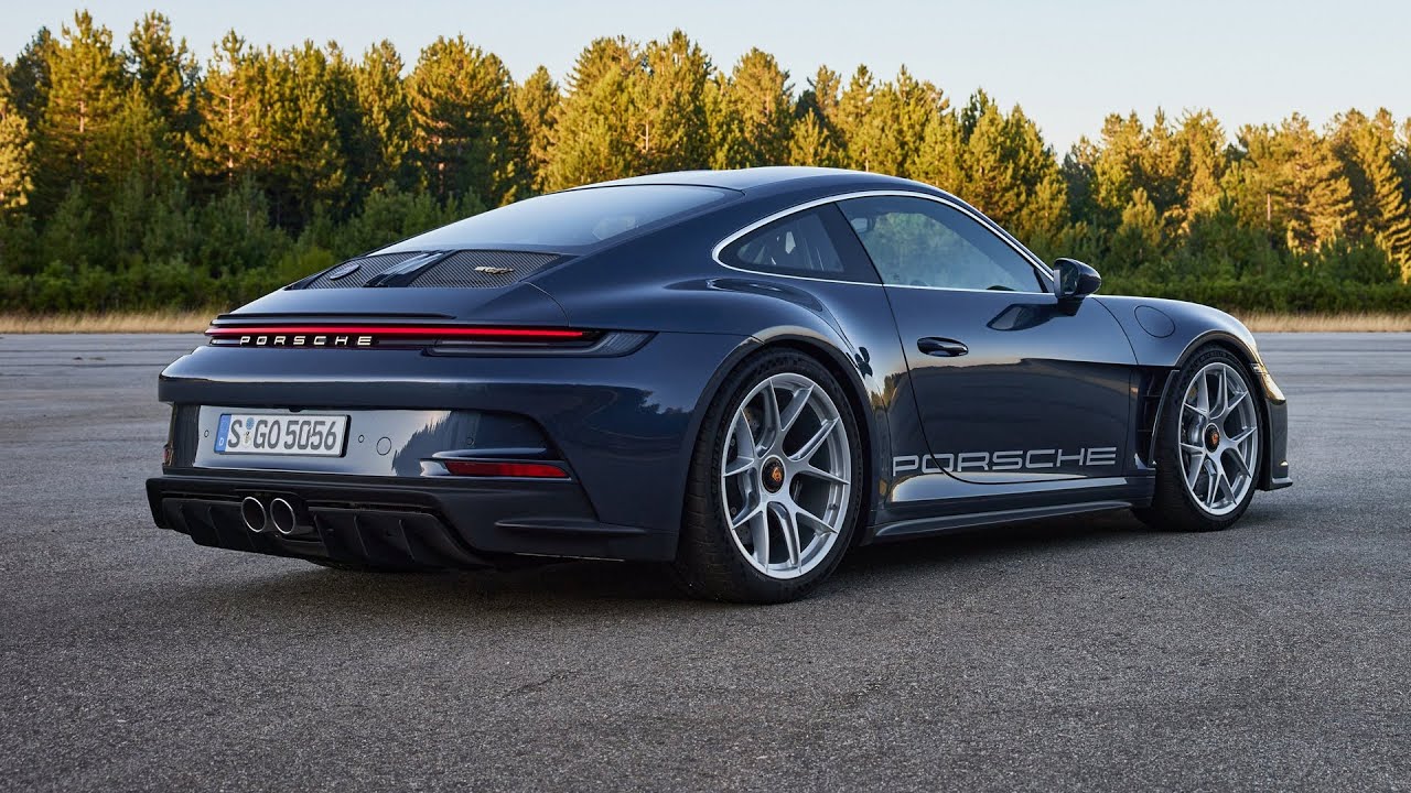 The new Porsche 911 S/T (Yachting Blue Metallic) – Beautiful Sports ...