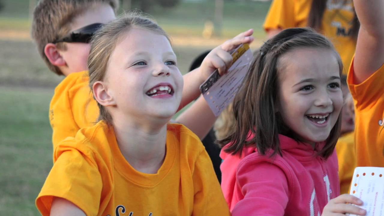 Wildly Popular Kids Running Program - School Marathon Foundation - YouTube