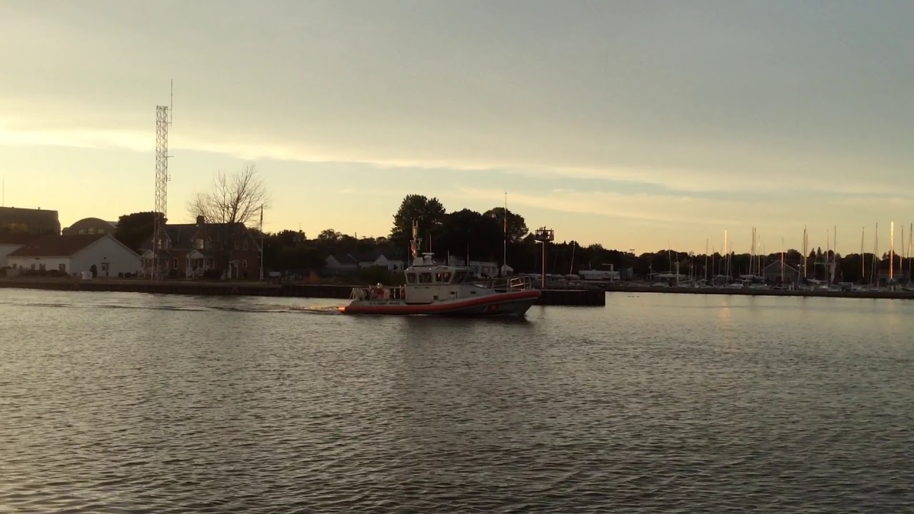 Sheboygan Coast Guard Boat - YouTube