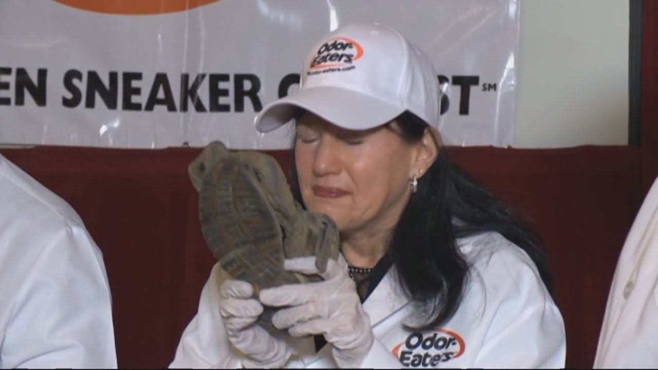 NM kid wins smelly sneaker contest - YouTube