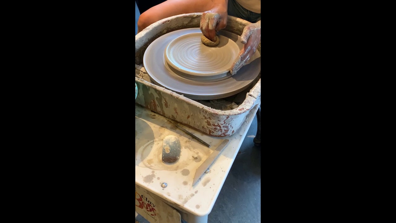 Throwing a Plate on the Wheel - YouTube